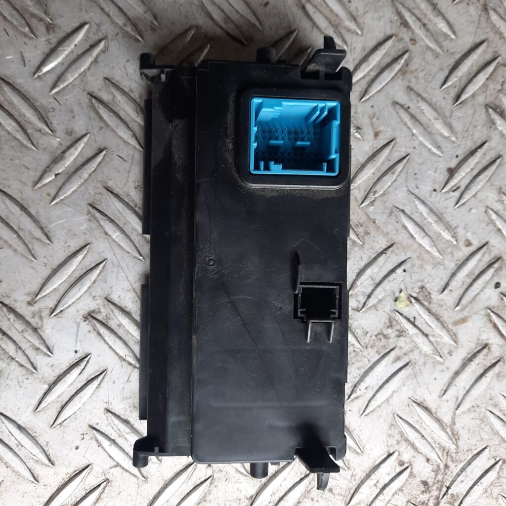 Modul Electronic 9665961480 Senzori Parcare Peugeot 508 2010 second ...