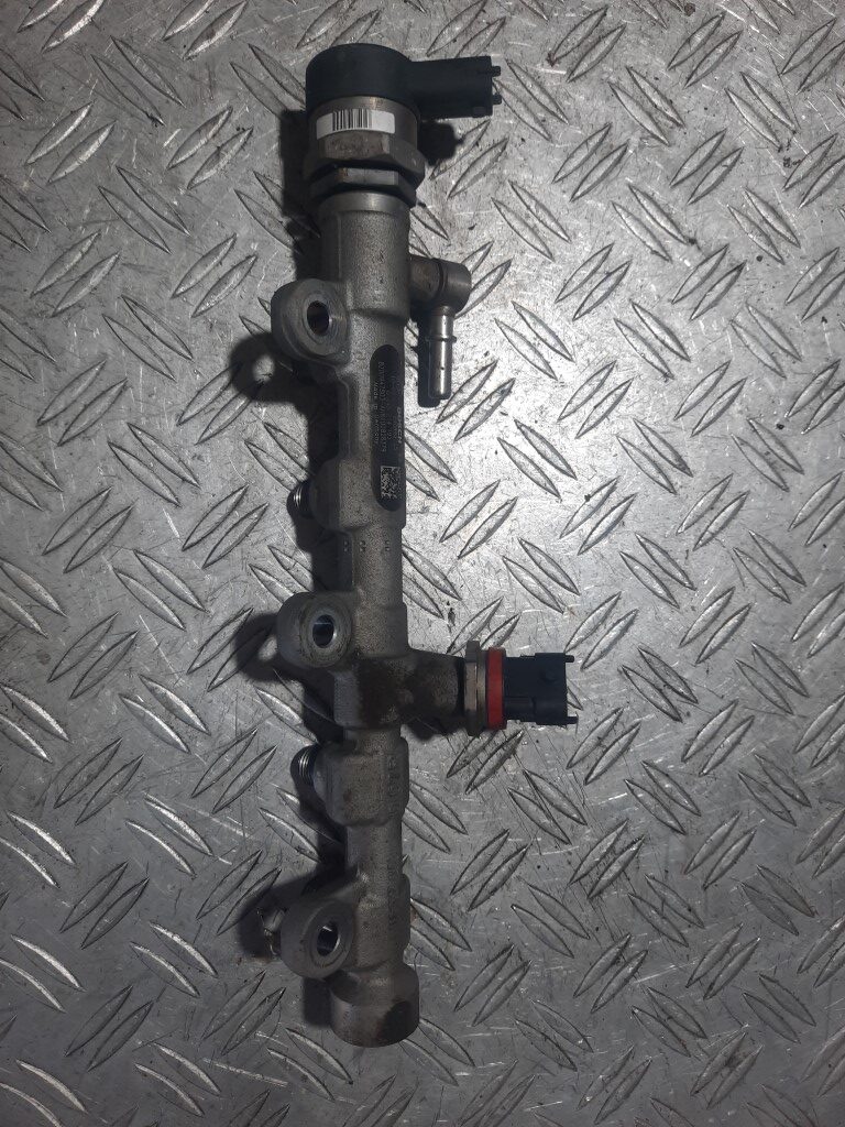 Rampa presiune injectie completa Nissan Renault M9R 610 cod 0445214195 ...