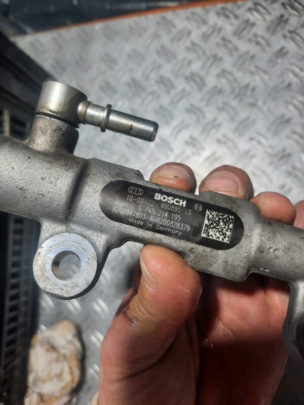 Rampa presiune injectie completa Nissan Renault M9R 610 cod 0445214195 ...