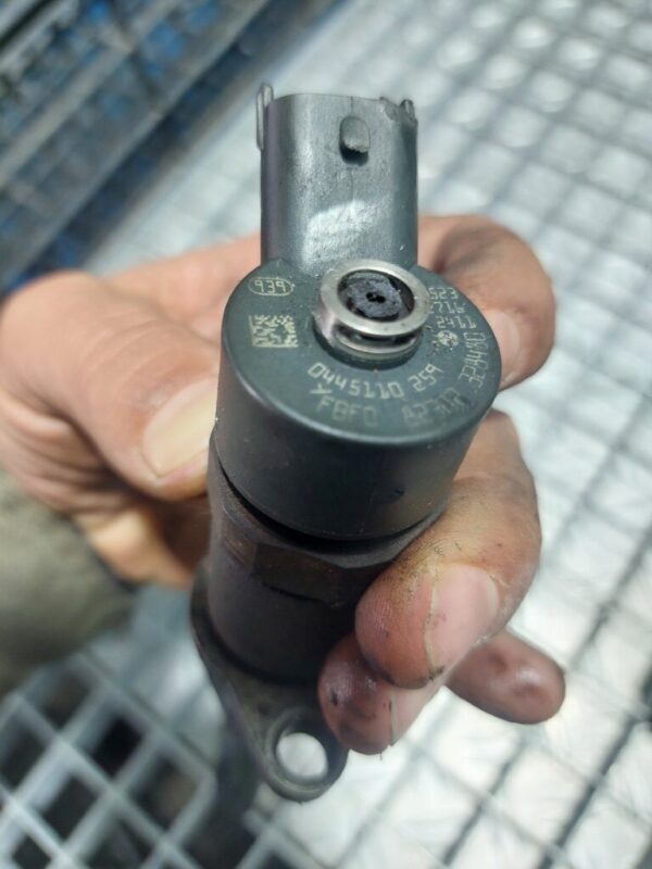 Injector Peugeot 407 SW Van / Break (6E_) 1.6 hdi cod motor 9H01 cod ...